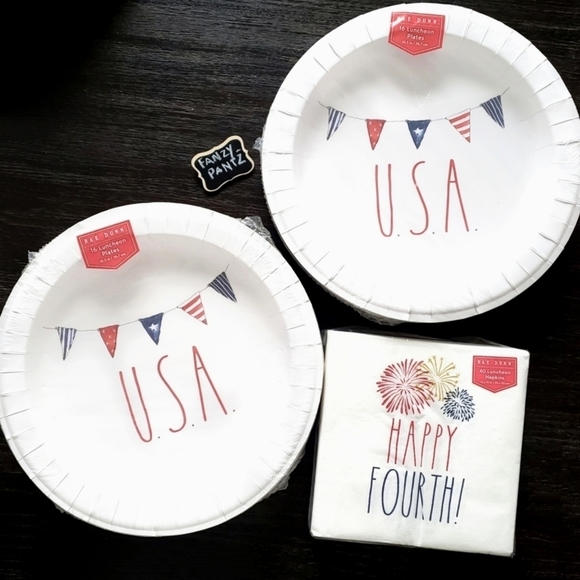 Rae Dunn | Party Supplies | Rae Dunn Usa Paper Goods Set Large Plates ...